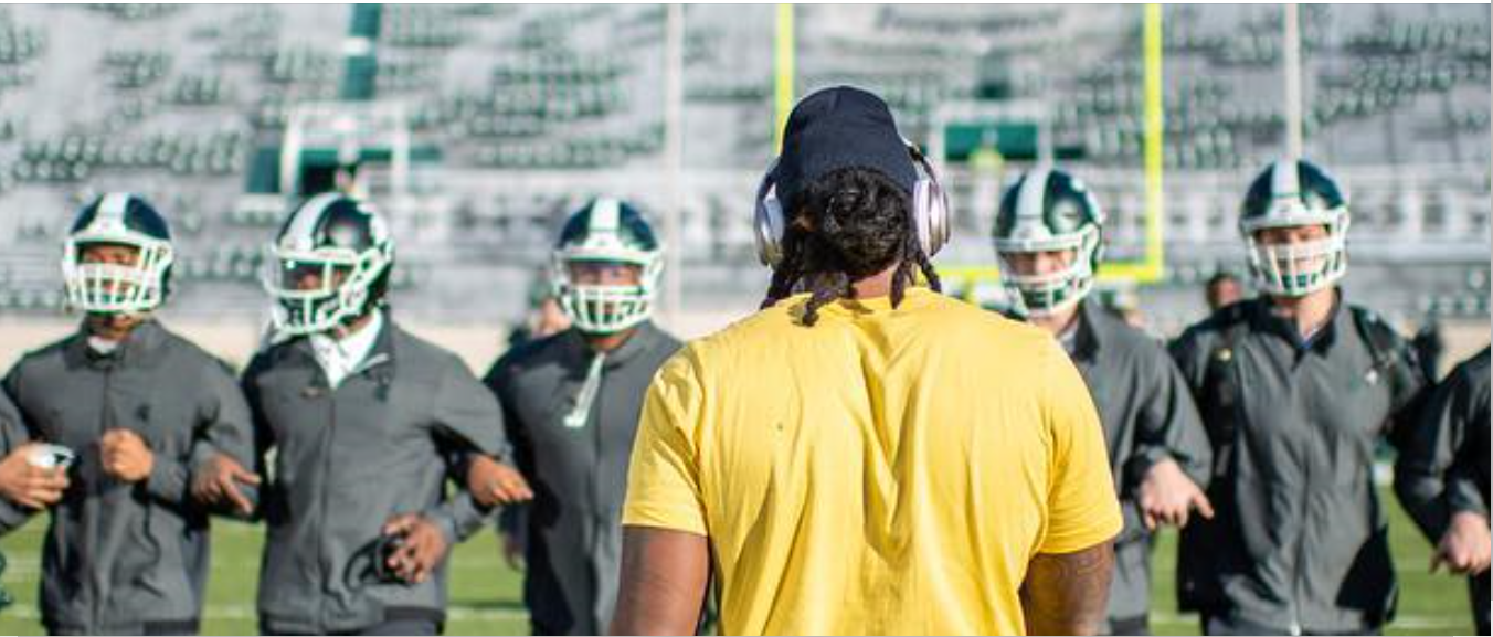 LOOK: Devin Bush posts spectacular photo following Michigan's win over MSU