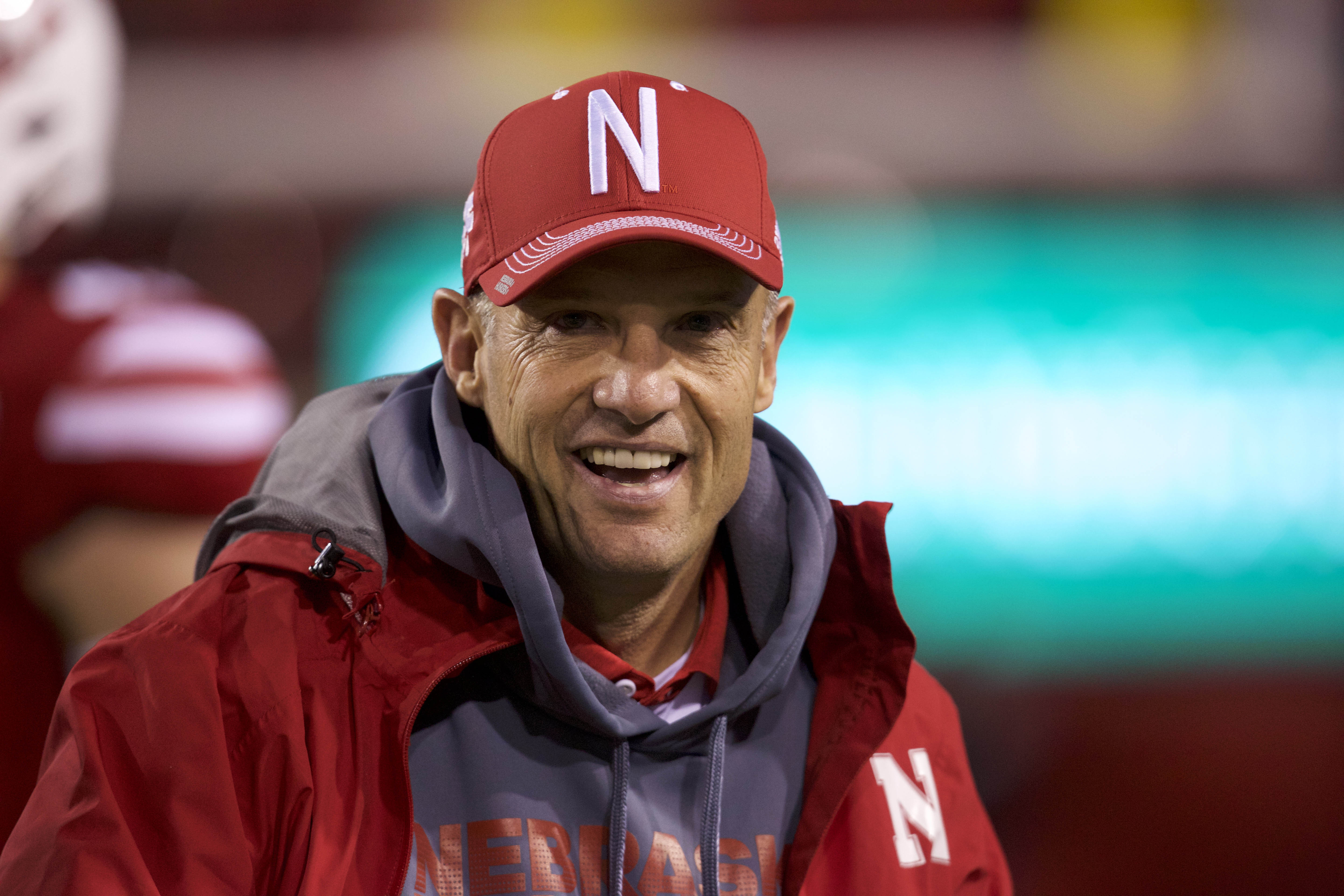 Mike Riley leads San Antonio Commanders to win in AAF head coaching debut