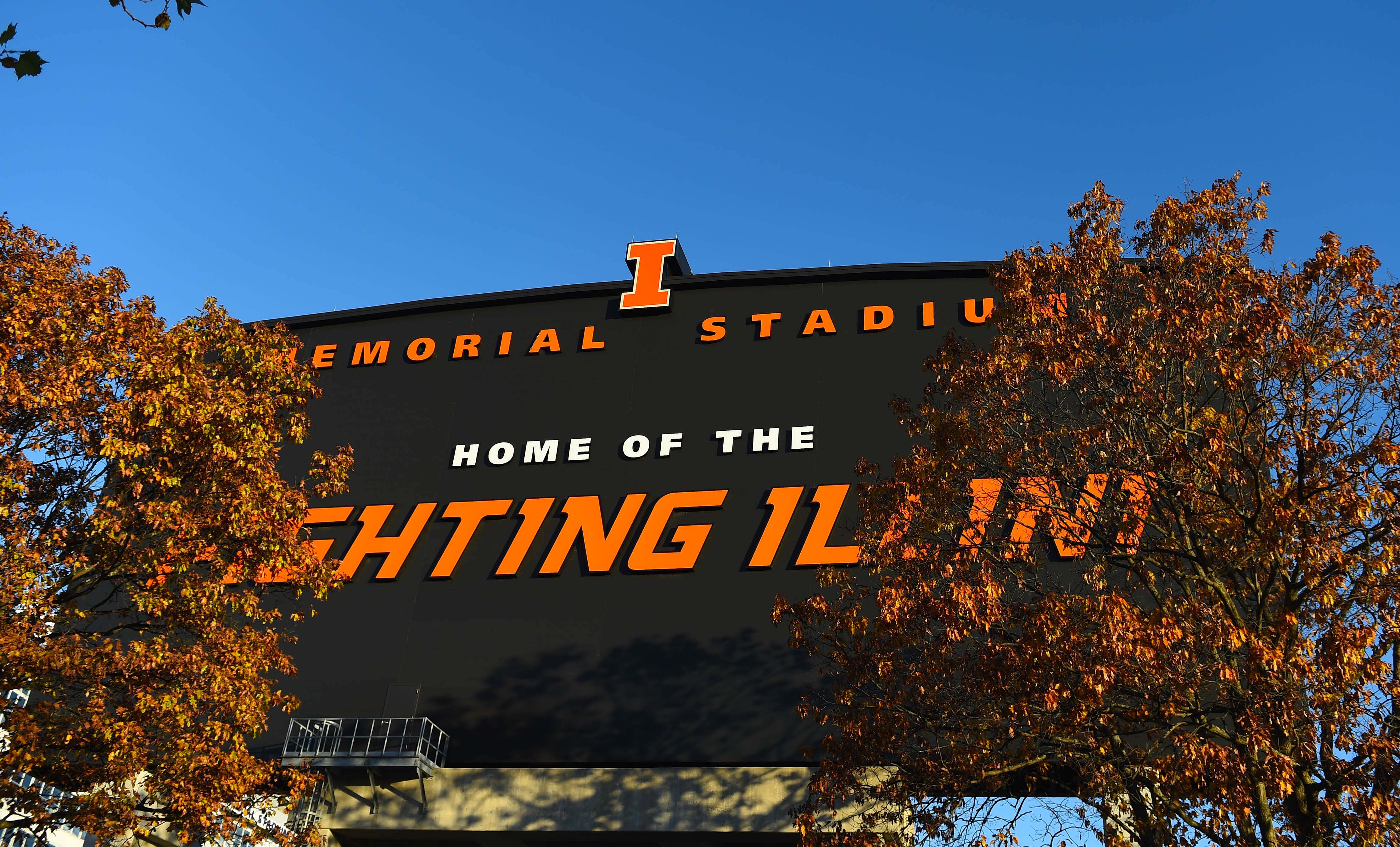 A new Illinois mascot is being pitched and it's been met with plenty of ...