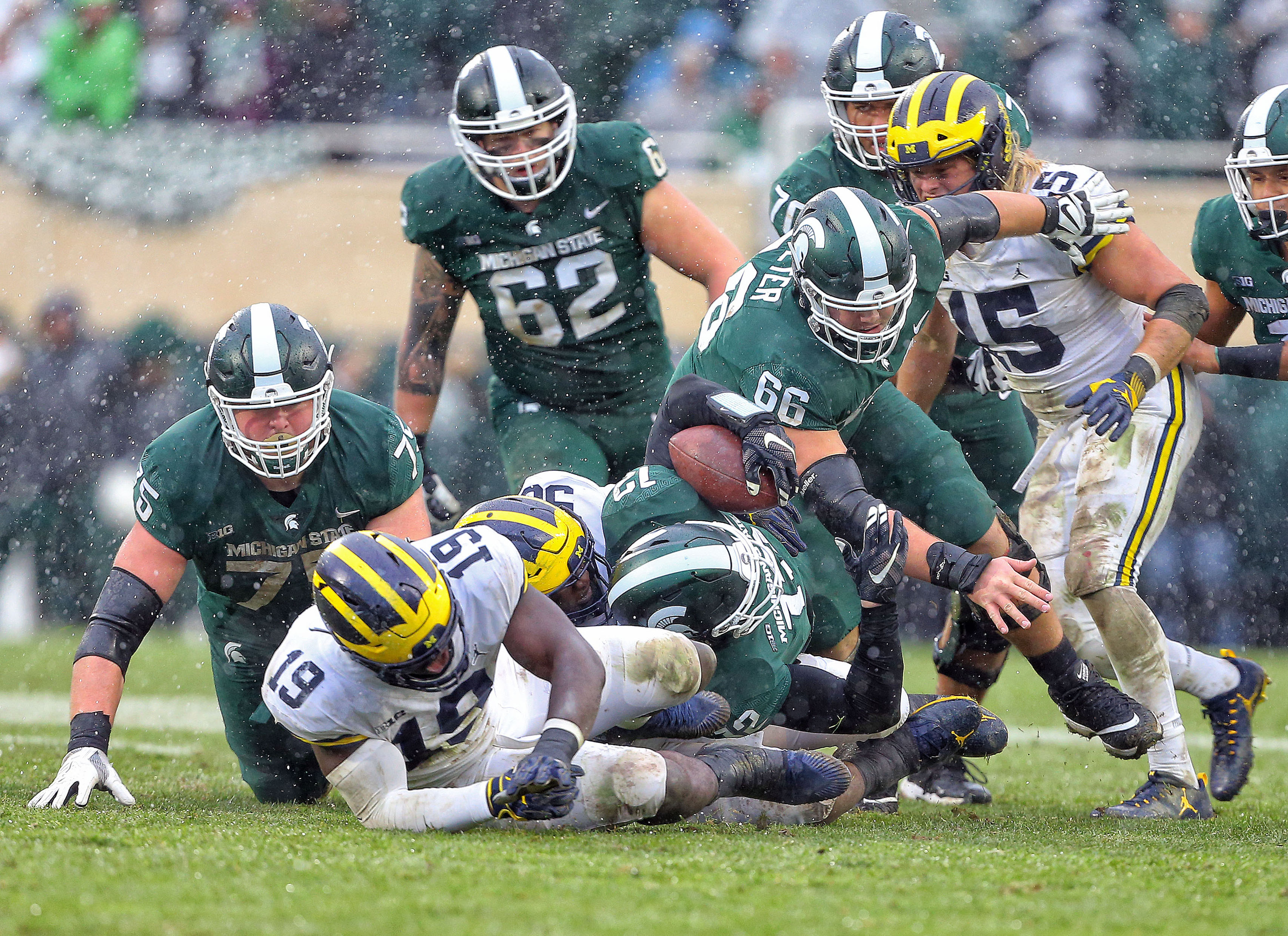 Michigan, Michigan State ADs issue joint statement to UM-MSU fans ahead ...