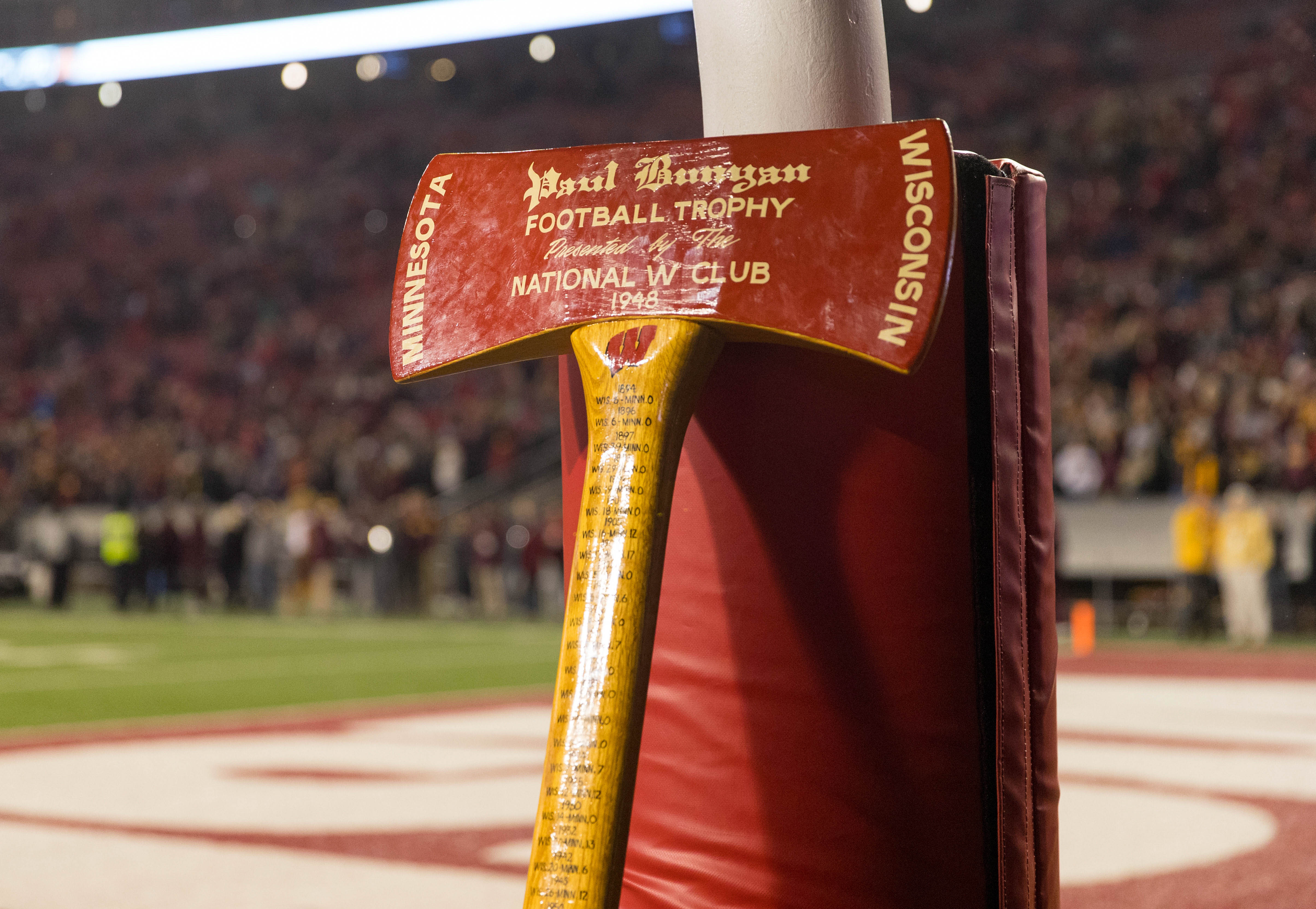 Kickoff time, broadcast info revealed for Minnesota-Wisconsin rivalry game