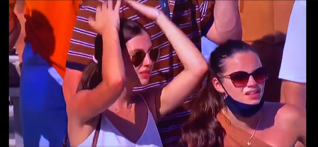 You're No. 1! Furious Texas fan flips off camera following Longhorns ...
