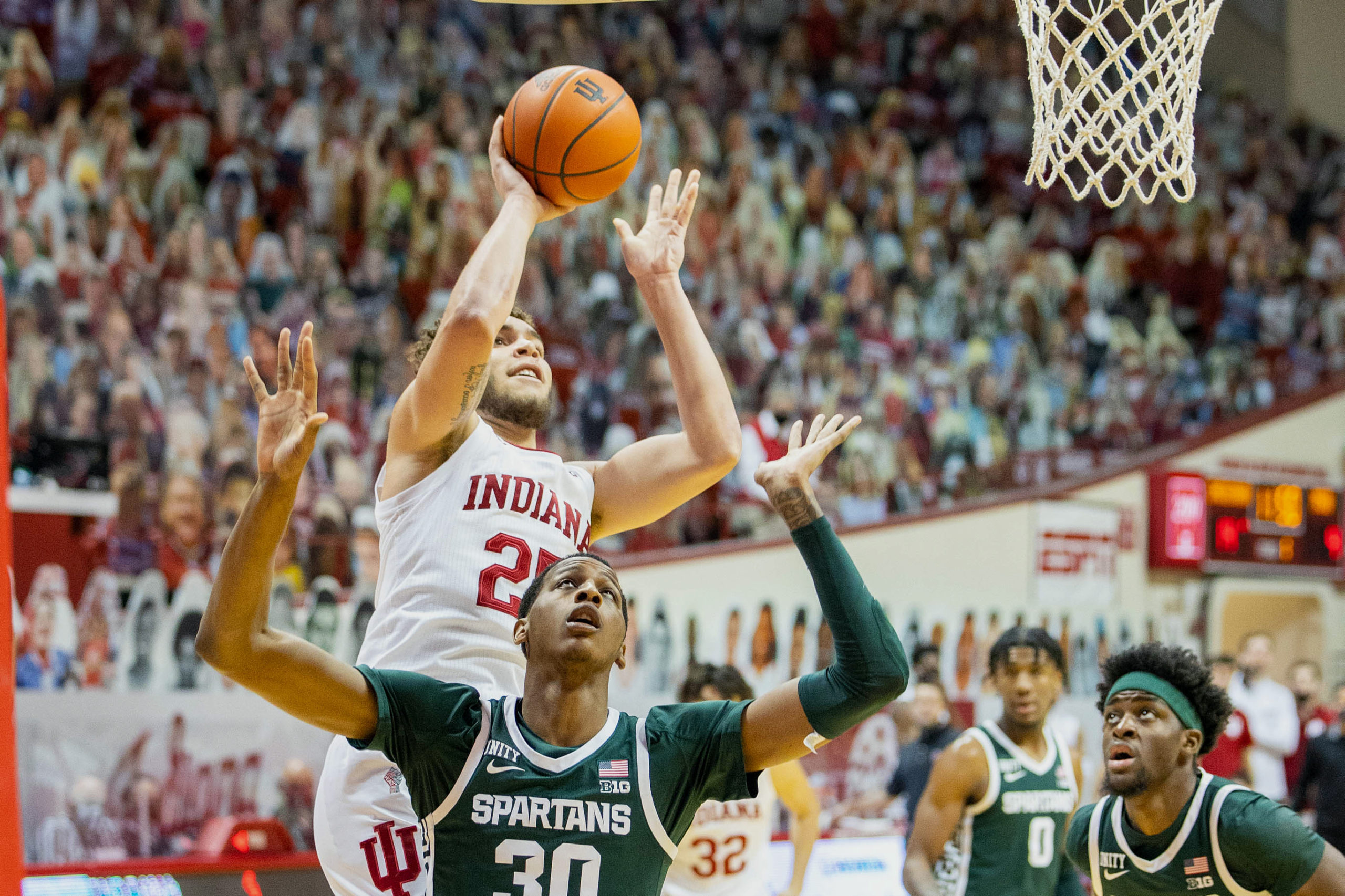 Junior forward becomes latest Hoosier to announce he will stay in ...