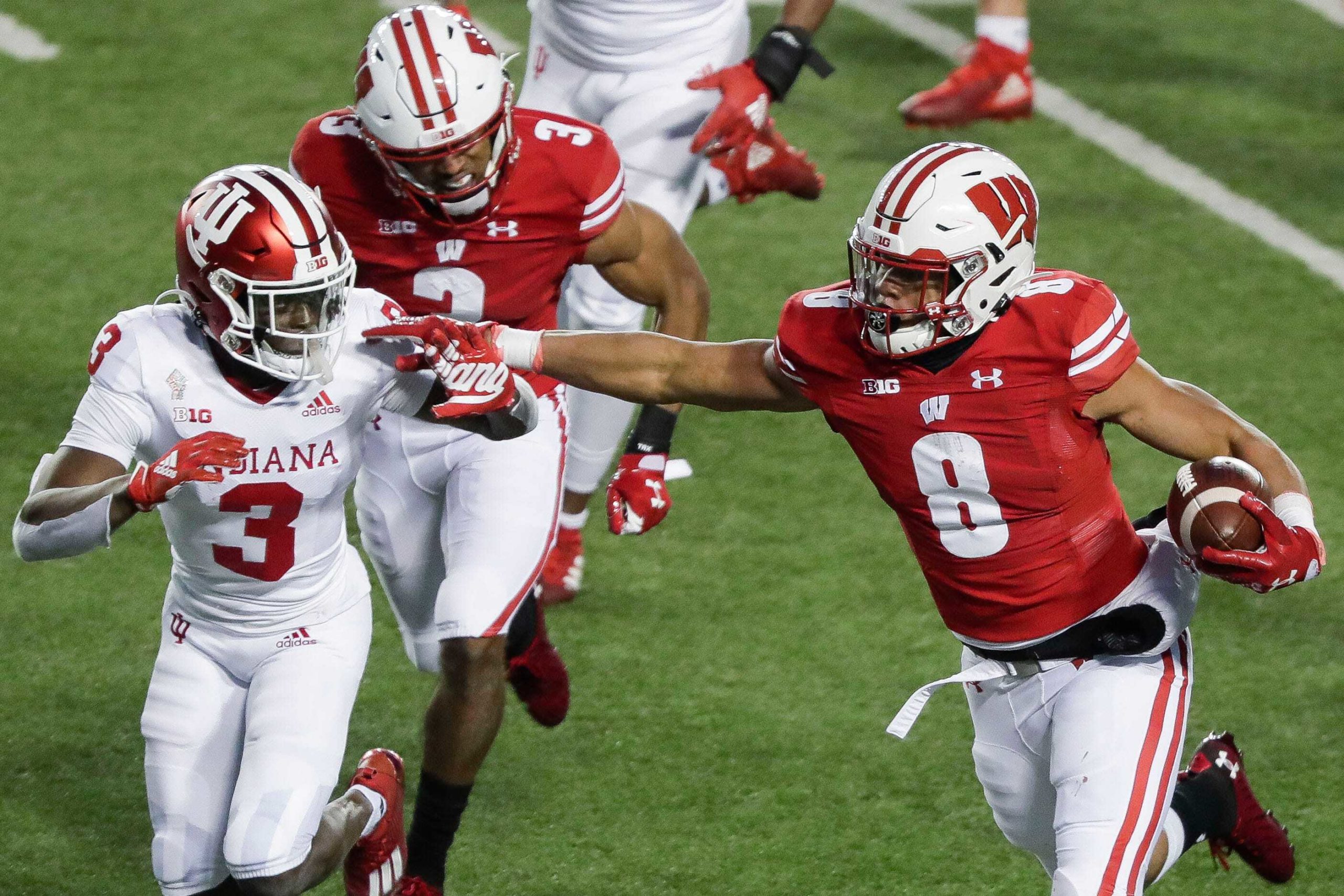 Release of Wisconsin's depth chart reveals surprising change at RB