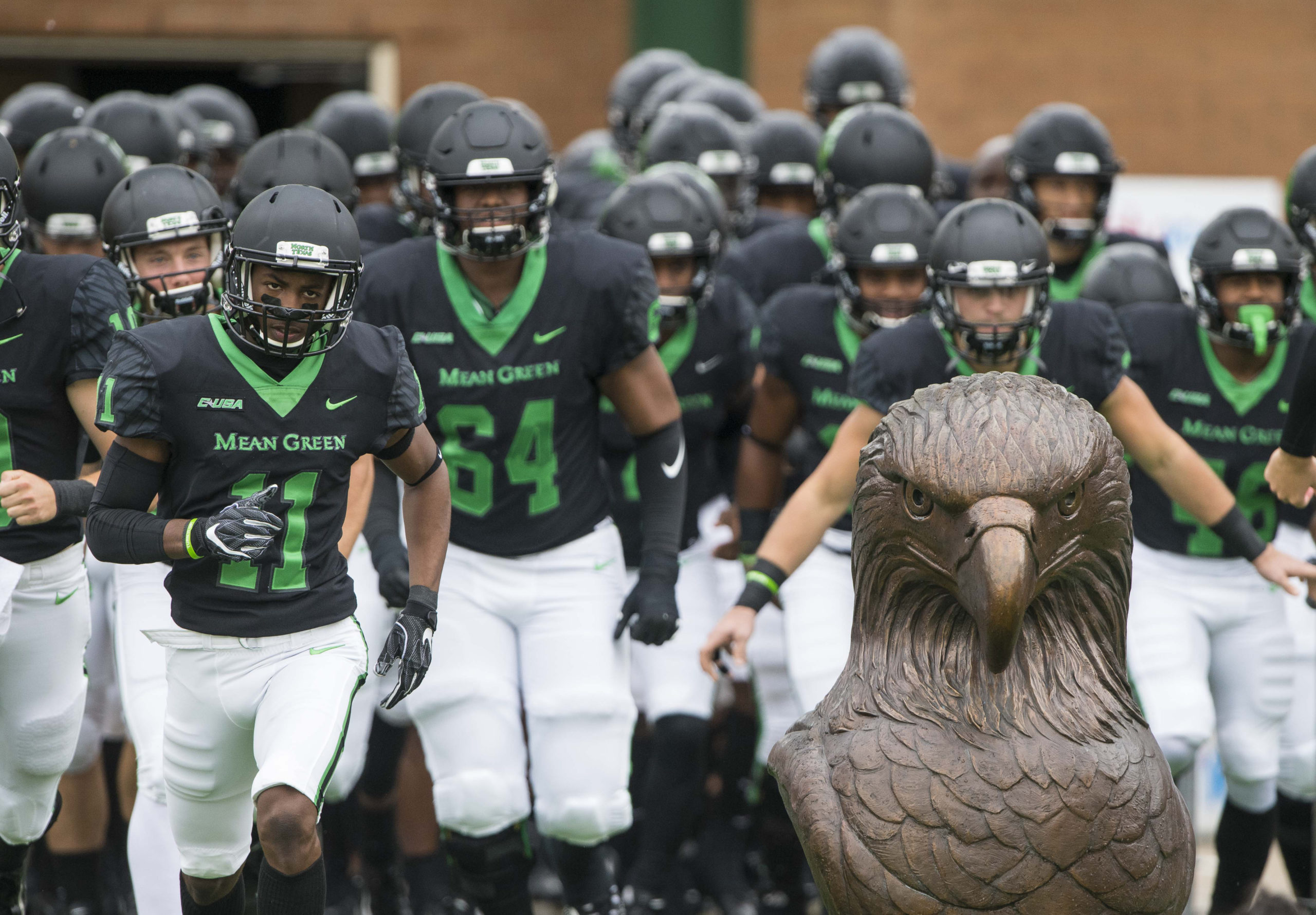 North Texas to honor college football legend Hayden Fry in season ...