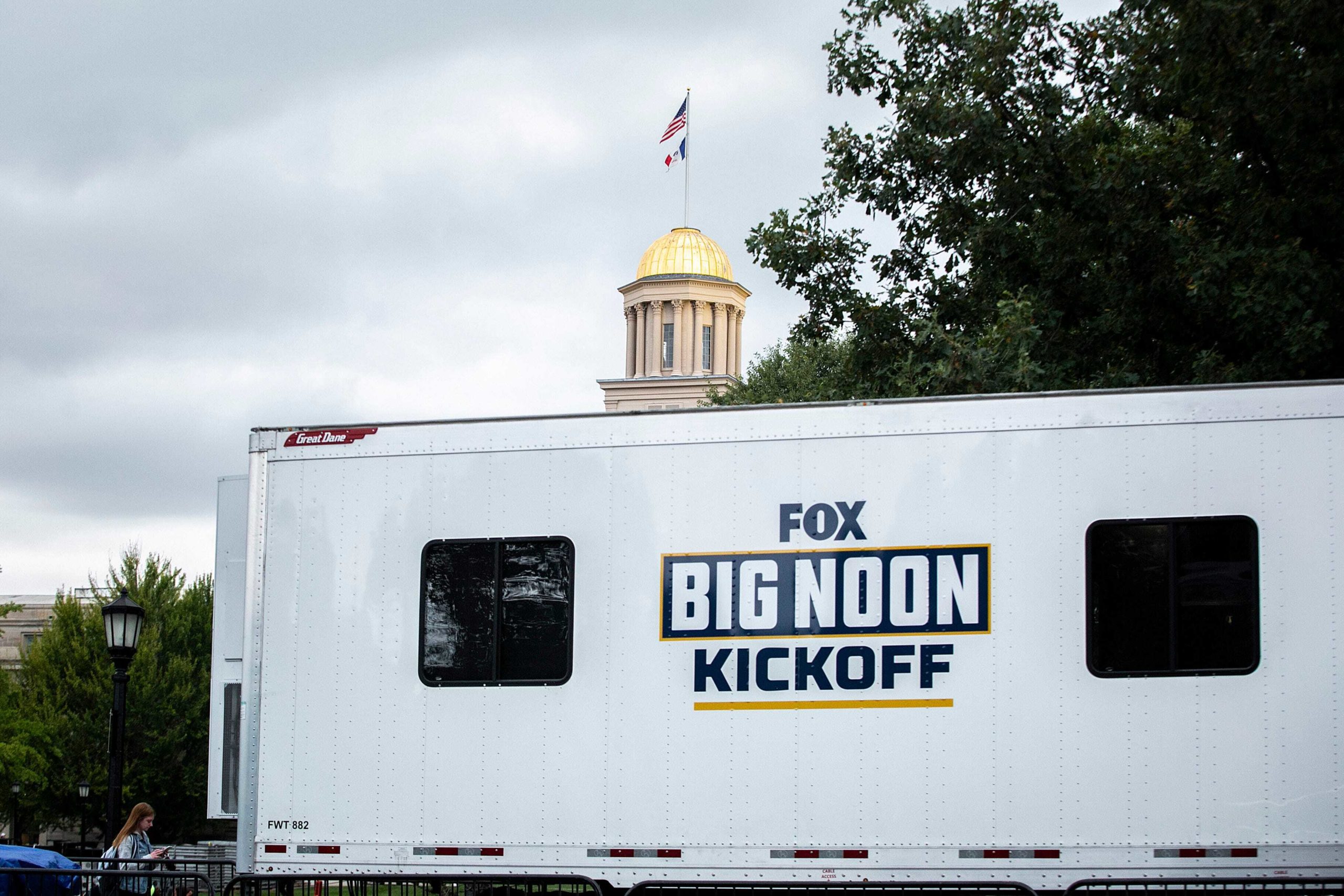 FOX announces star-studded lineup for Big Noon Kickoff broadcast from Iowa City