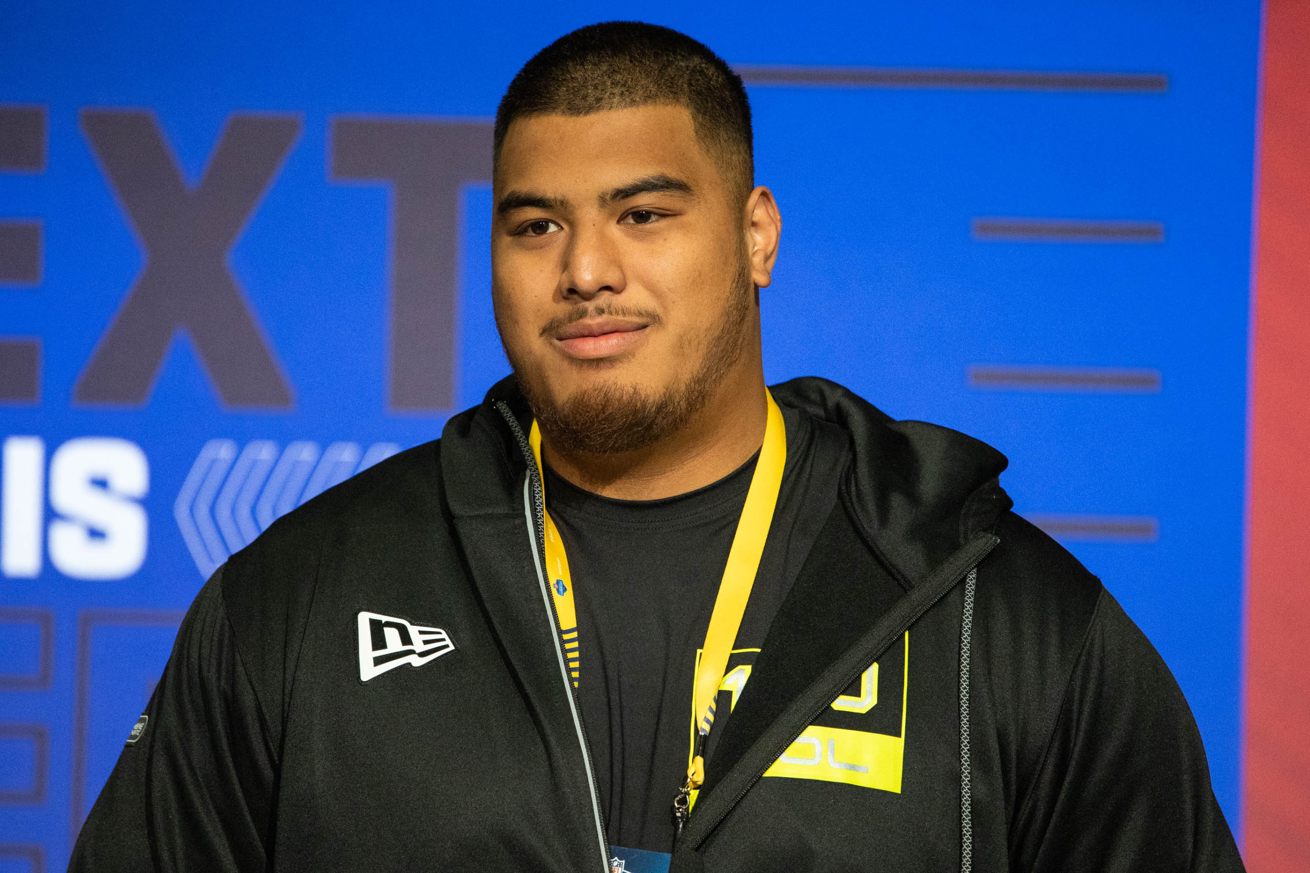 Minnesota's Daniel Faalele weighs in as heaviest player at NFL Combine ...