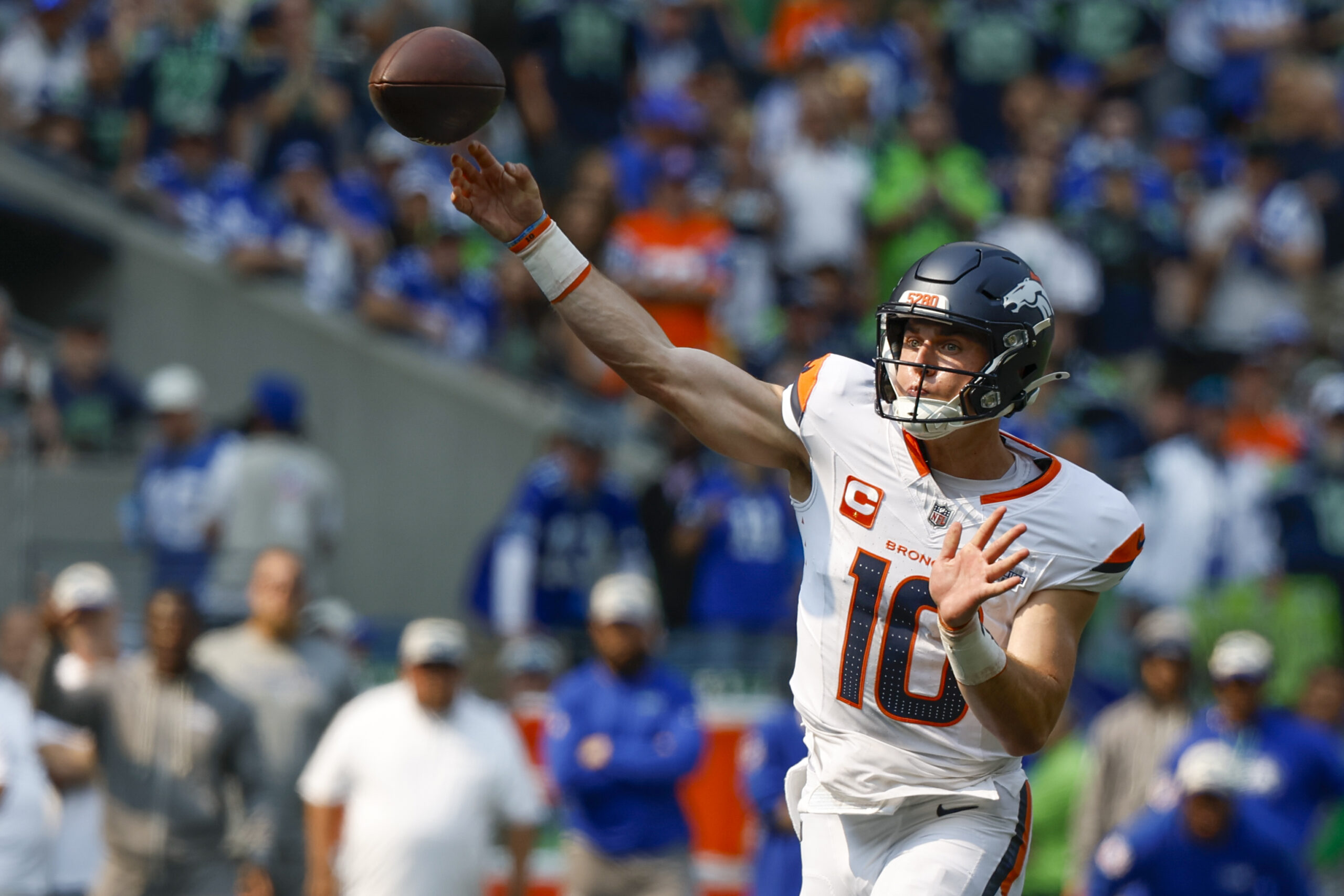 Bo Nix scores first NFL TD but struggles in debut loss for Broncos