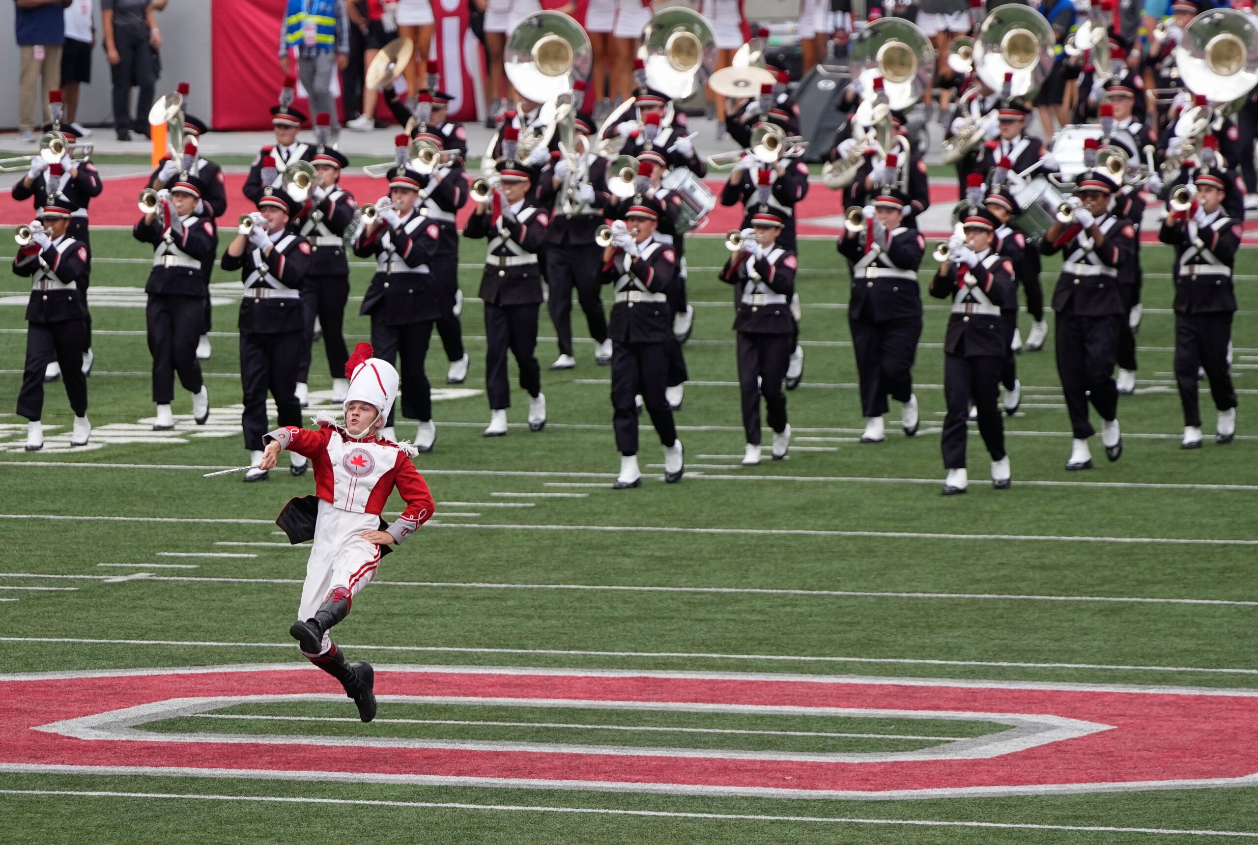 Ohio State's band forms infamous 'Horns Down' ahead of Week 1 clash