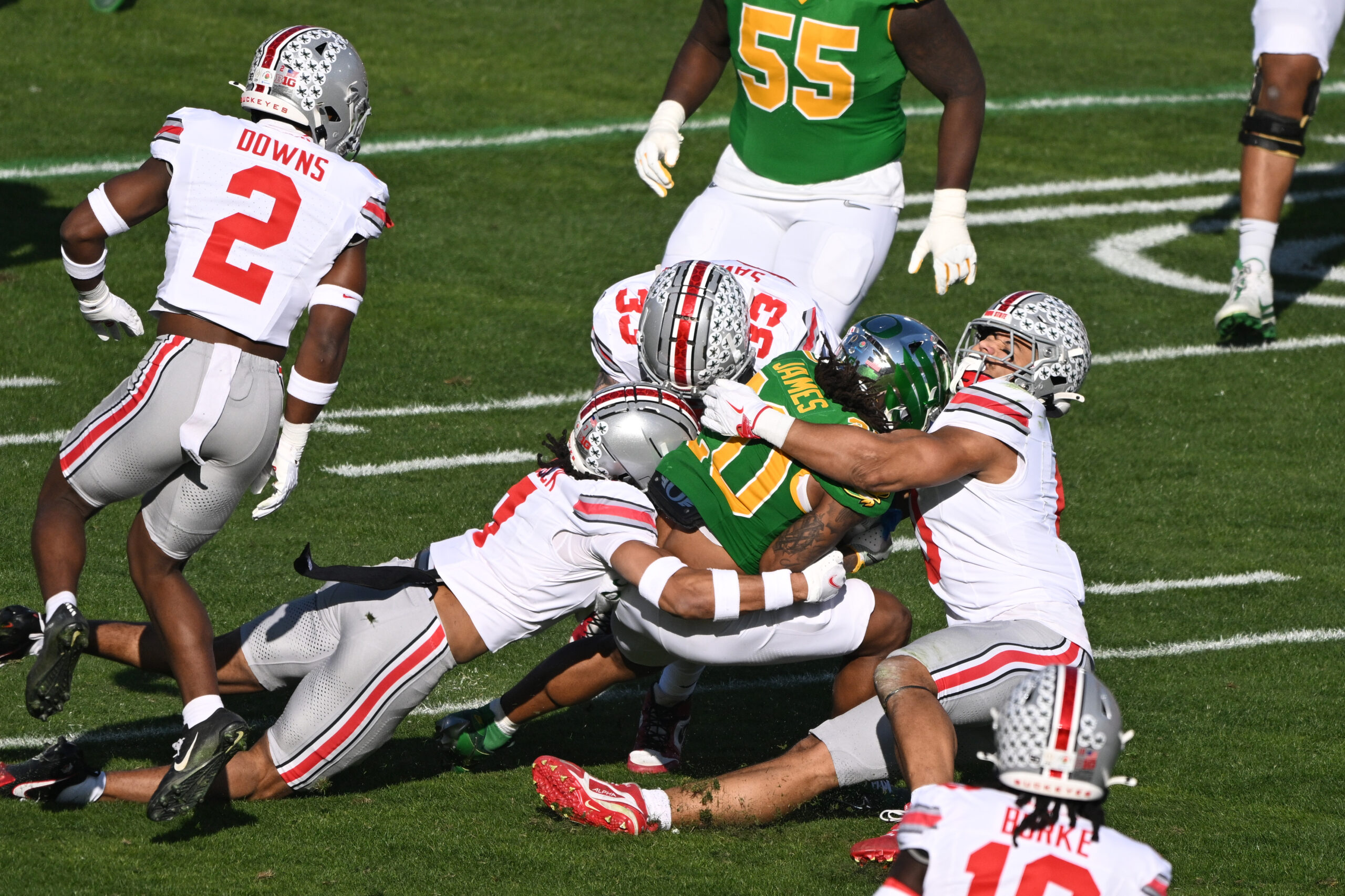 Jordan James, Tez Johnson sidelined with injuries vs. Ohio State