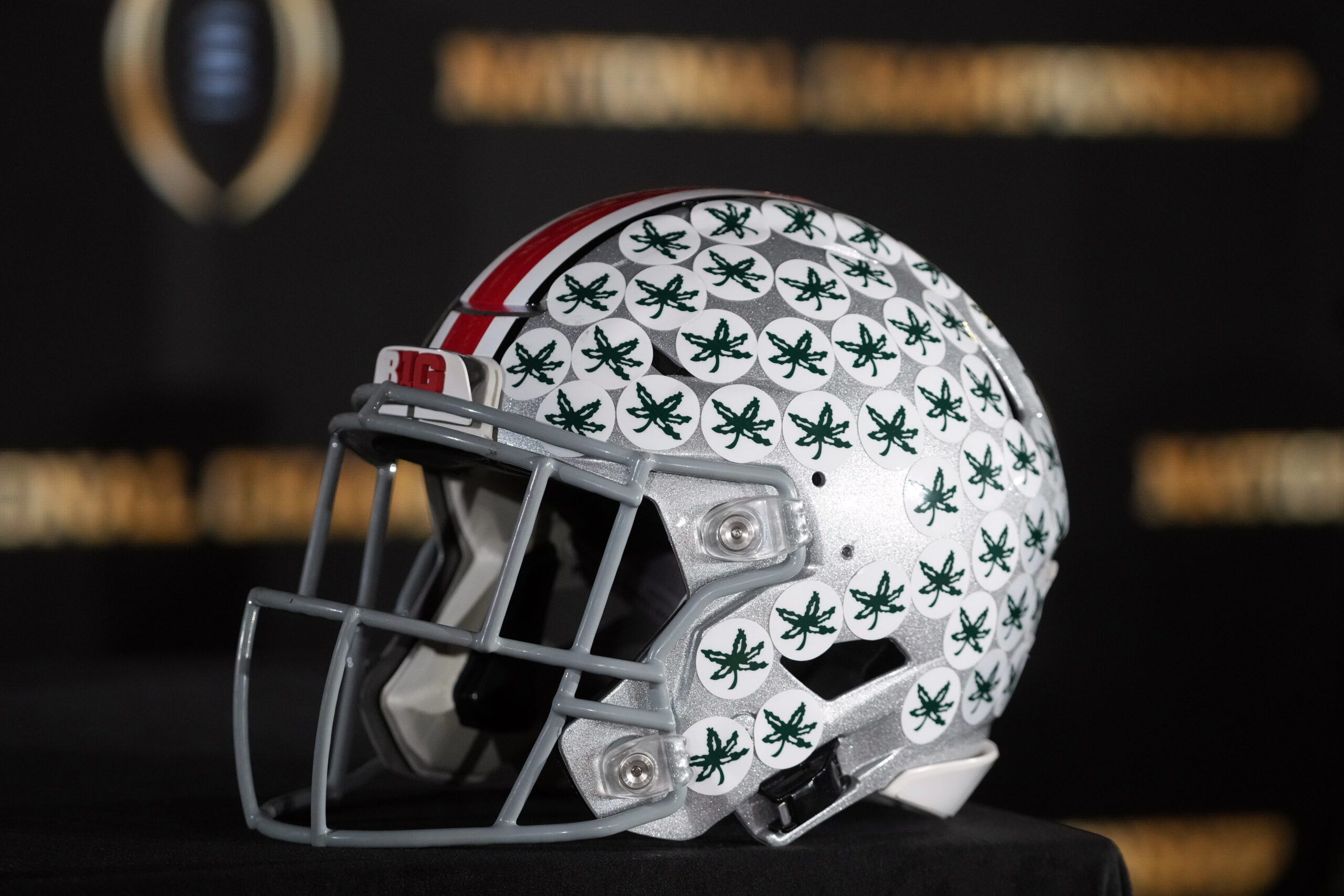 Ohio State freshman playmaker sheds black stripe during spring practices