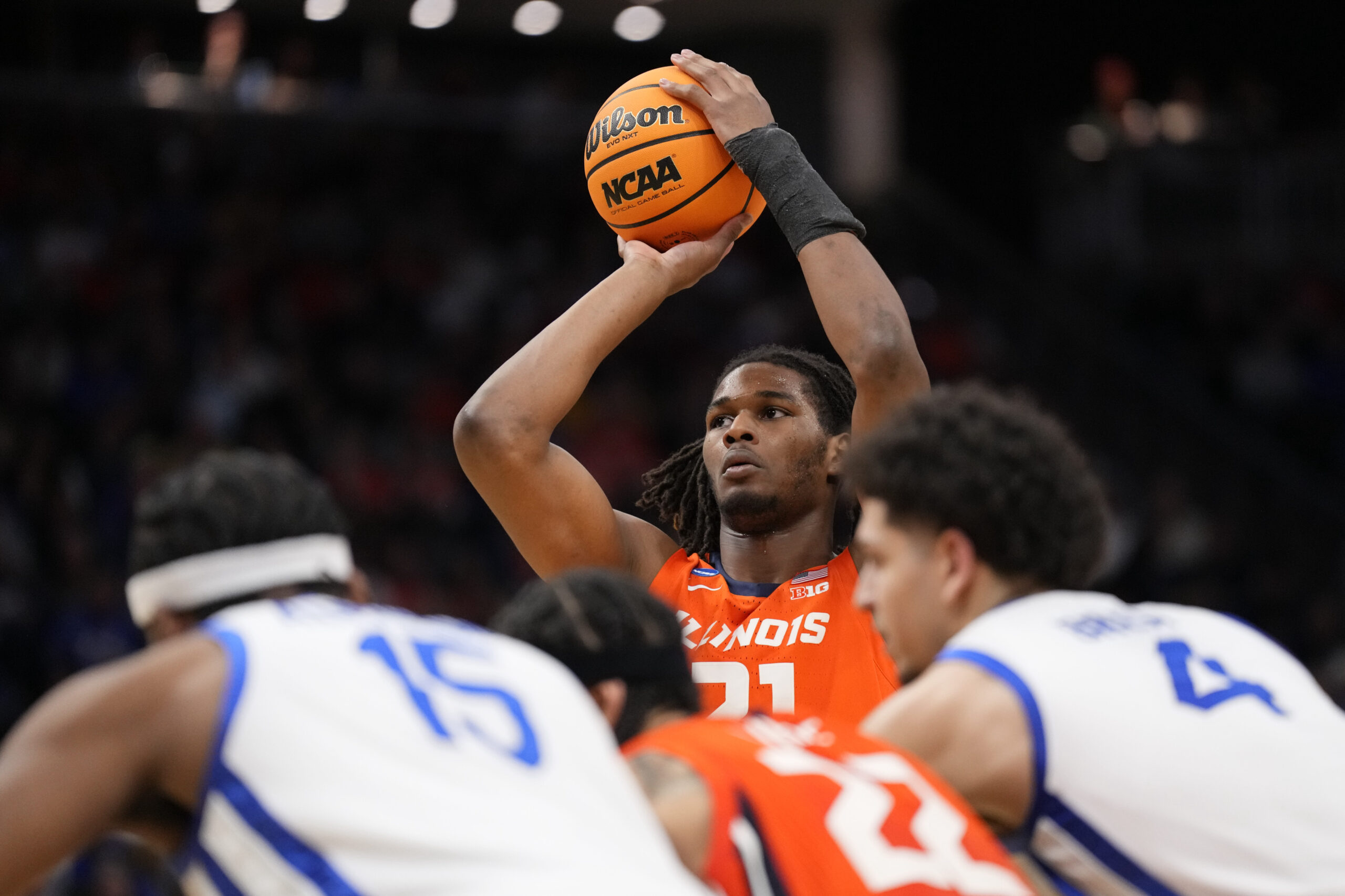 Morez Johnson Jr. leaving Illinois for Big Ten rival, per report