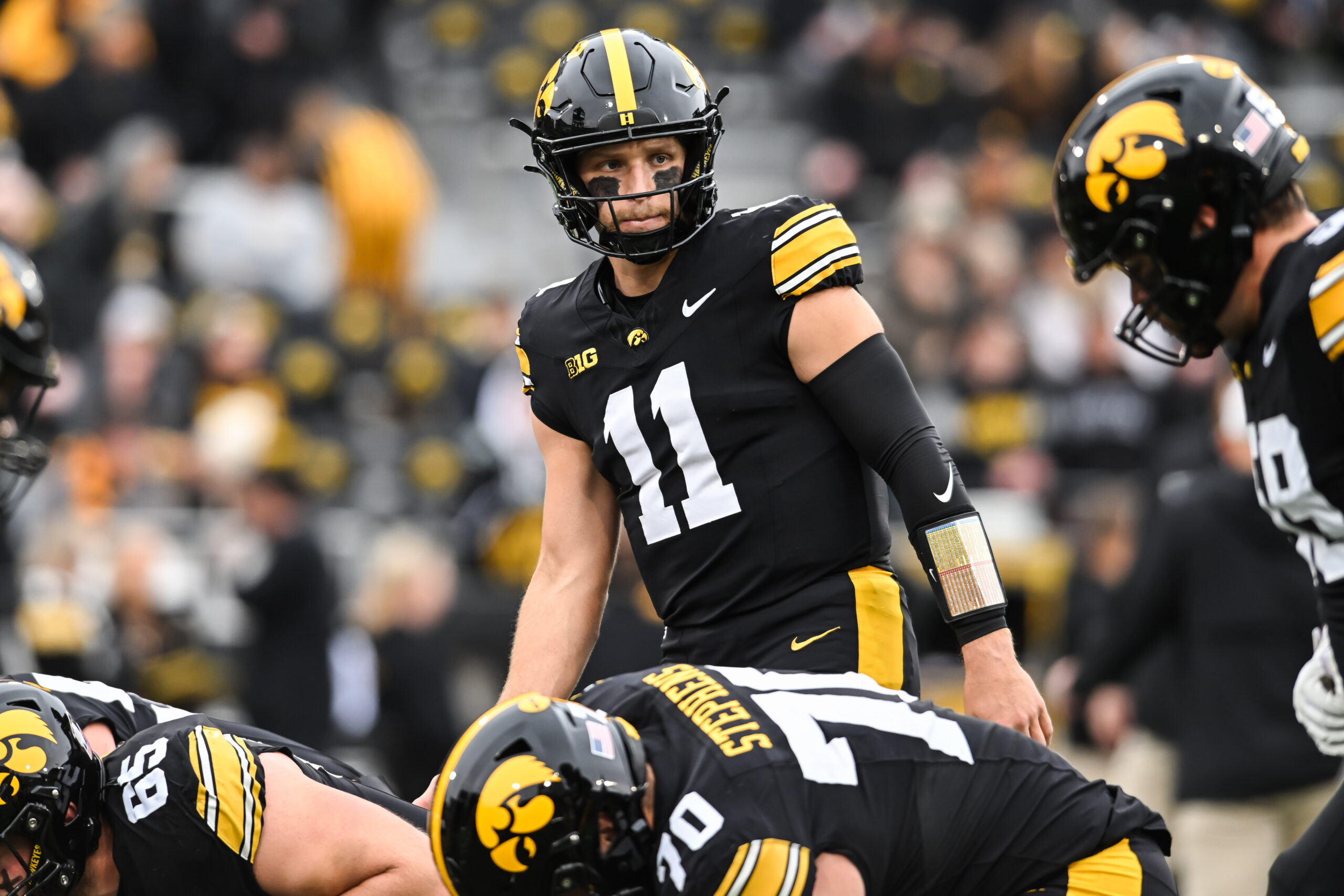 Iowa scores offensive, defensive and specials teams touchdowns in first ...