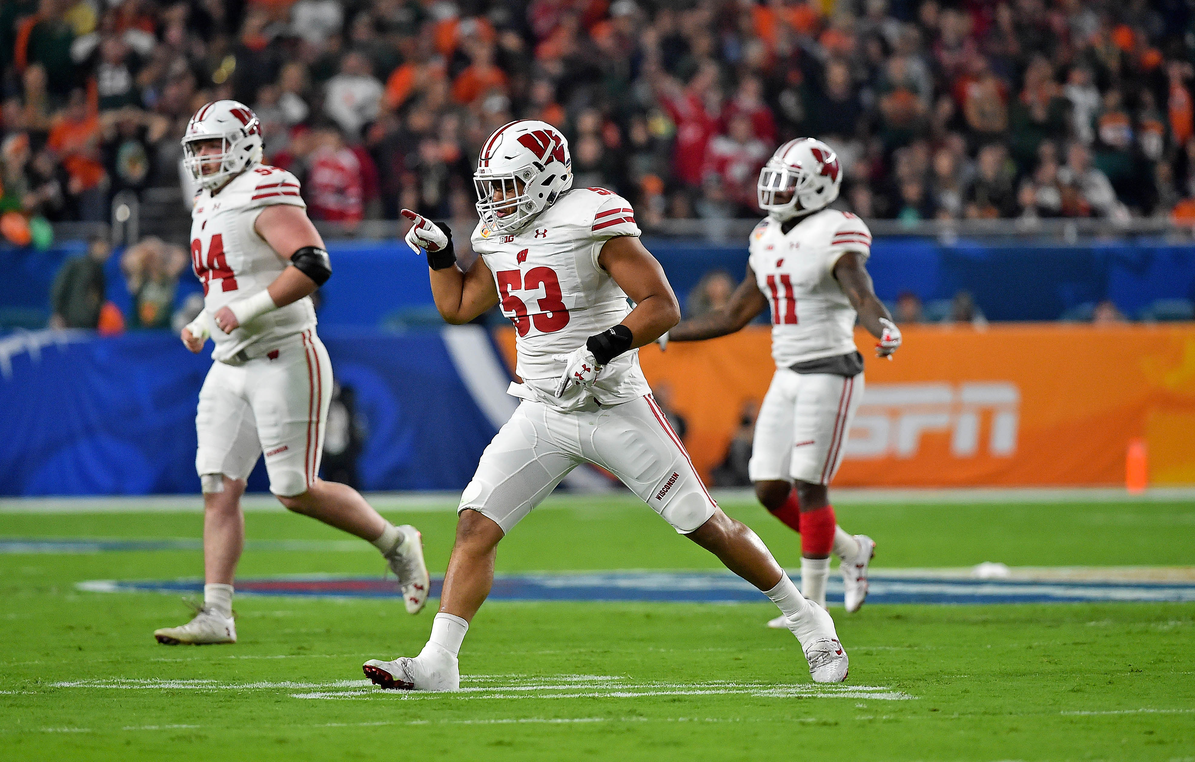 T.J. Edwards says Wisconsin taught him to be professional, prepared him ...