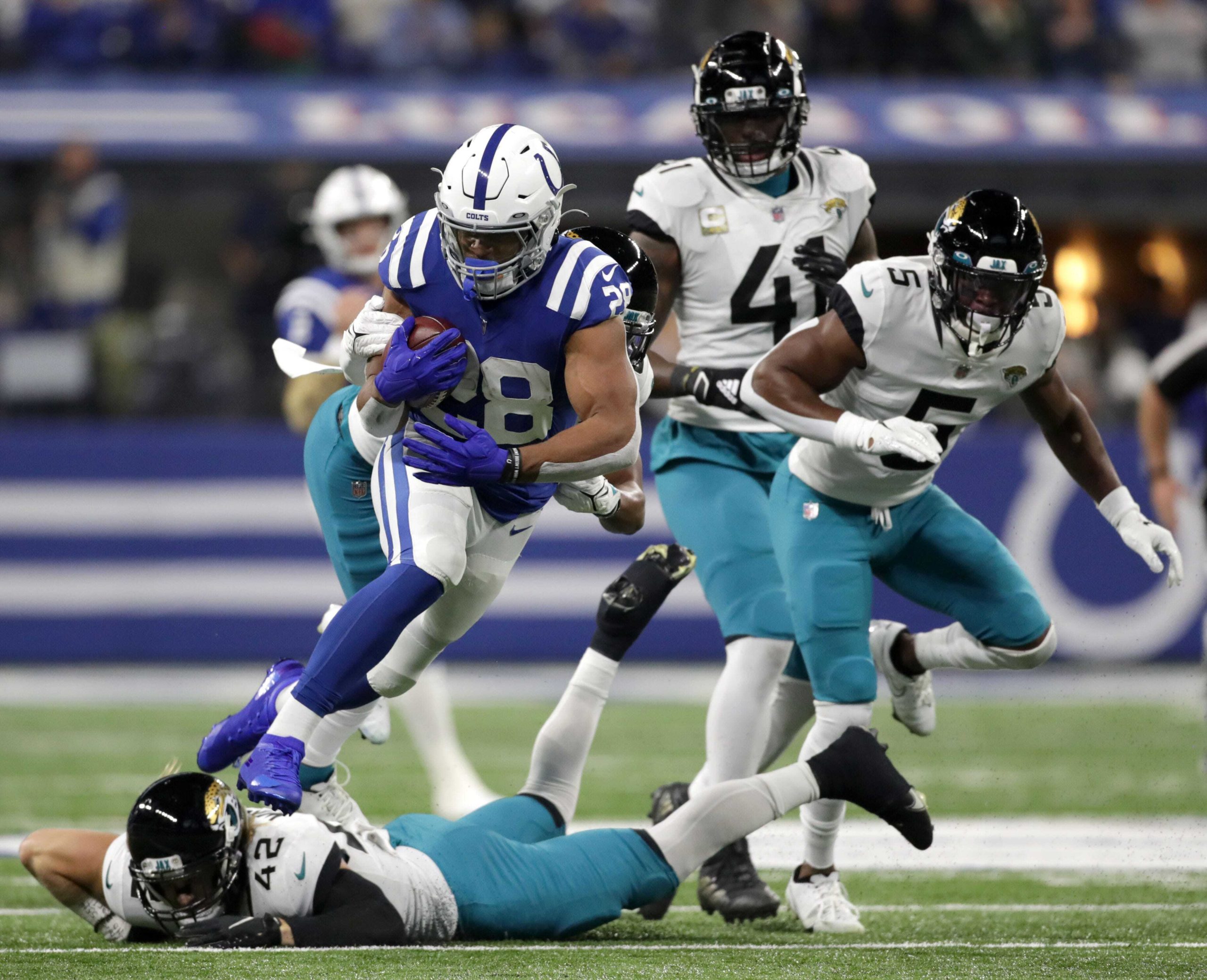 Jonathan Taylor becomes 4th NFL player in 70 years to hit incredible streak